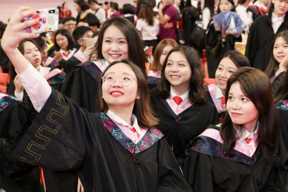 JNU holds 2019 commencement - Jinan University